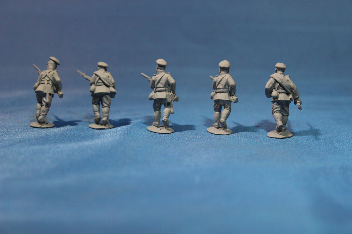 Russian Infantry Advancing – Wee Wolf Miniatures