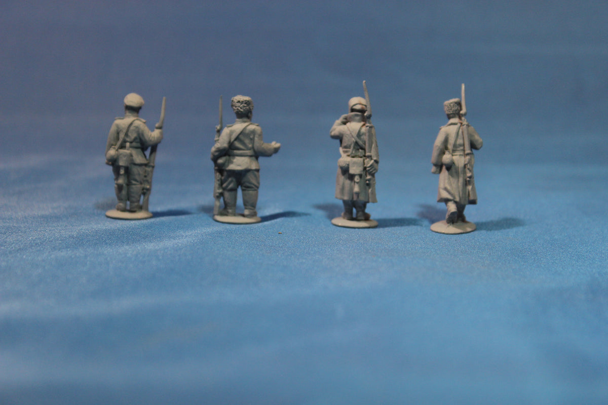 Russian Infantry Standing Around – Wee Wolf Miniatures
